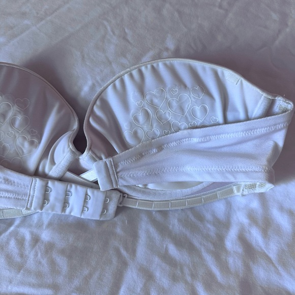 Upbra | Intimates & Sleepwear | Upbra Stayup Strapless Bra In White 34c ...